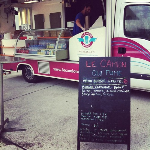 Food truck frenzy – Le camion qui fume